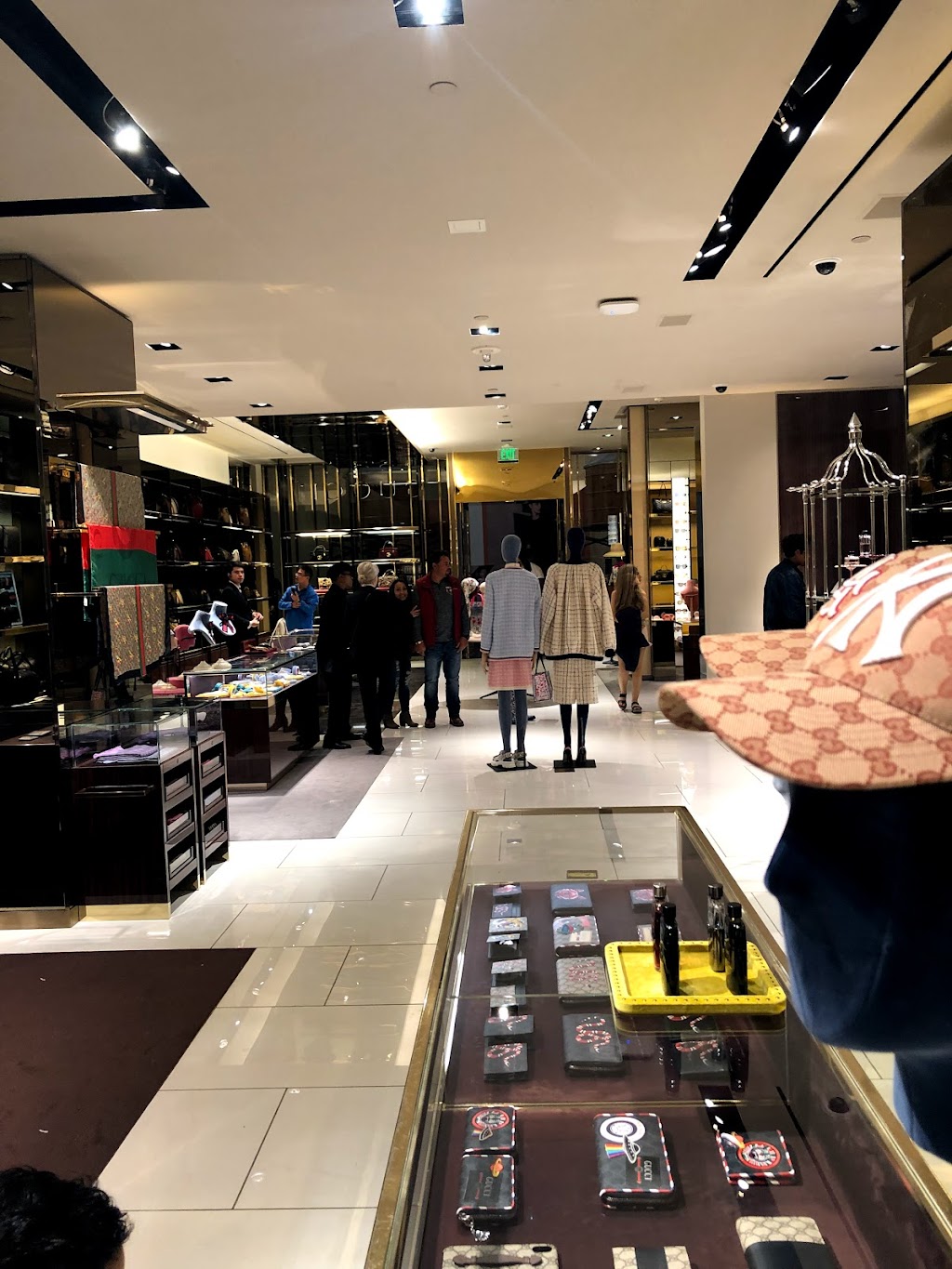 GUCCI NorthPark Center Store - 8687 N Central Expy Ste 400, Dallas, TX ...