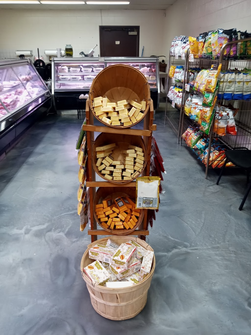 Hasselbach Meats - 4637 Oak Harbor Rd, Fremont, OH 43420