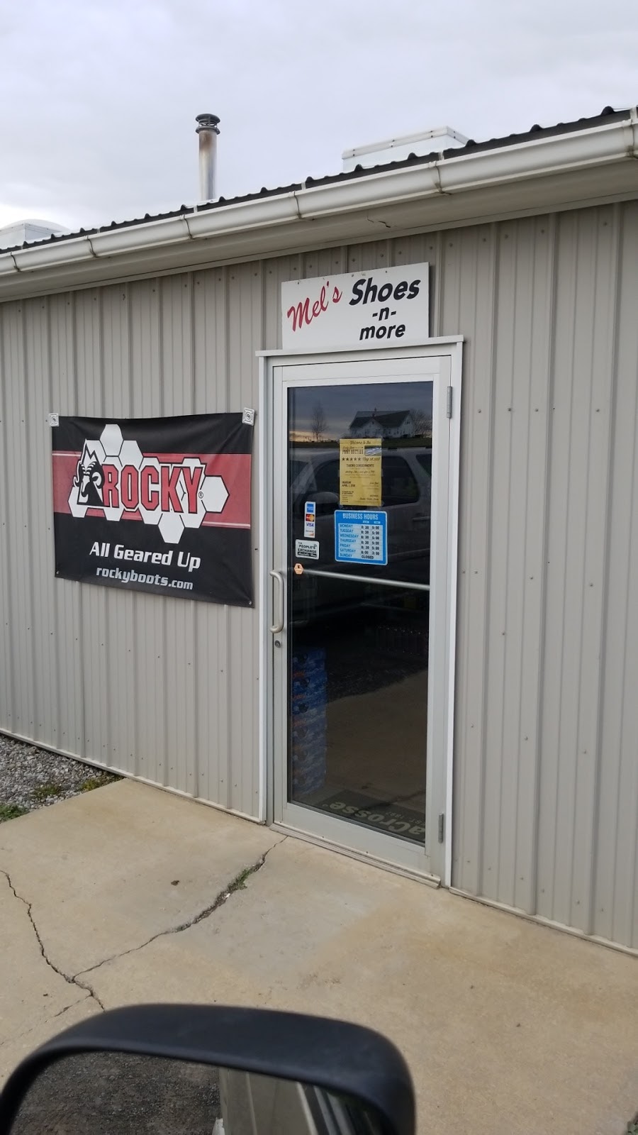 Mel's Shoes -n- More - 15900 Nauvoo Rd, Middlefield, OH 44062 - Hours ...