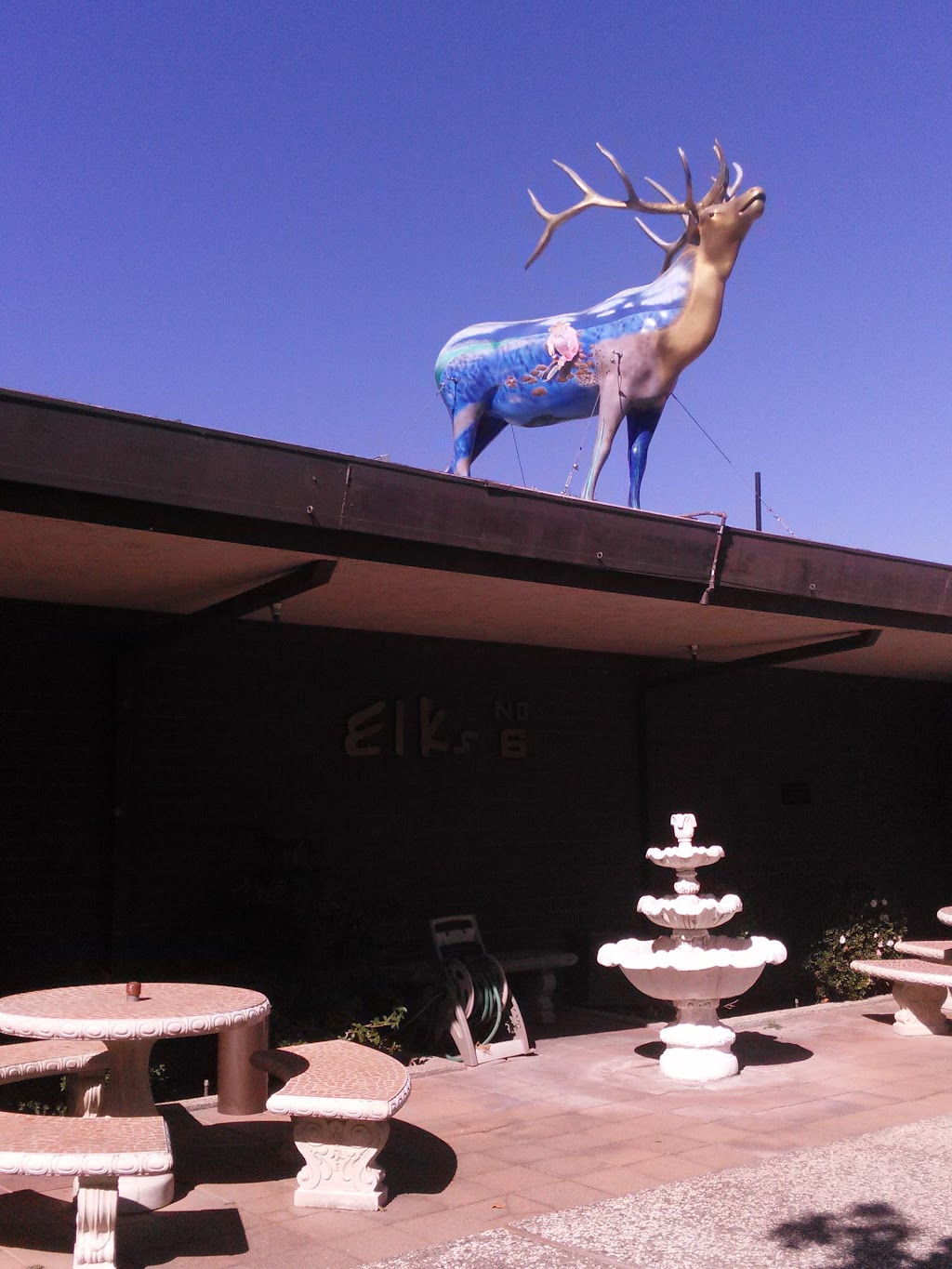 Elks Lodge - 6446 Riverside Blvd, Sacramento, CA 95831 - Hours ...