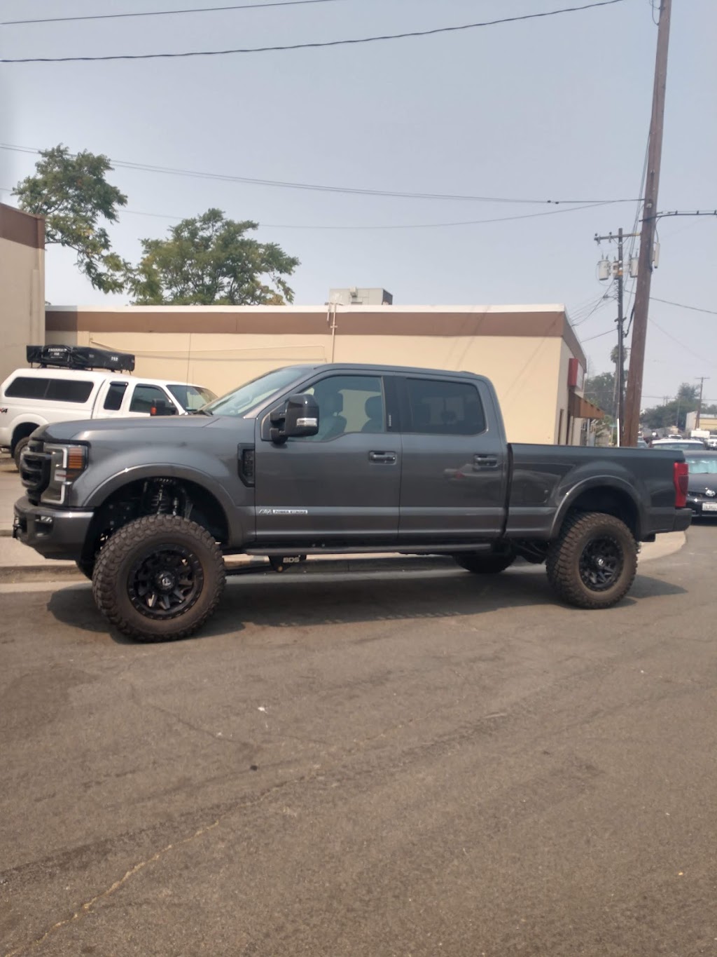 S&H 4-Wheel Drive Service Center - 2215 Green St, Sacramento, CA 95815 ...