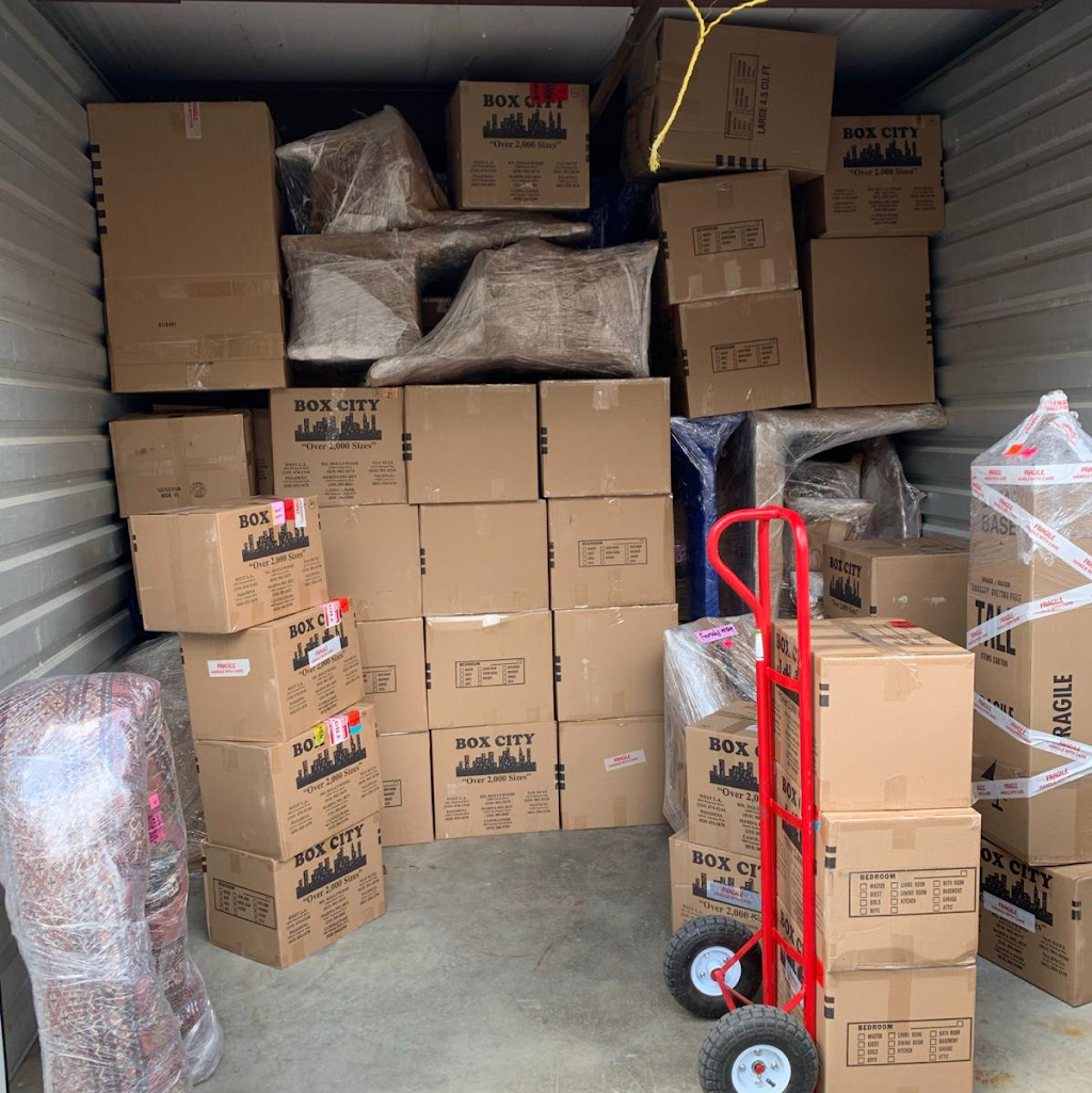 Redline moving - 5461 Yarmouth Ave apt 14, Encino, CA 91316 - Hours ...