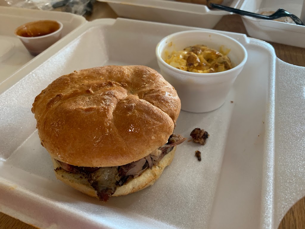 Bo Doogie's BBQ in 531 N Grandstaff Dr, Auburn, IN 46706, USA