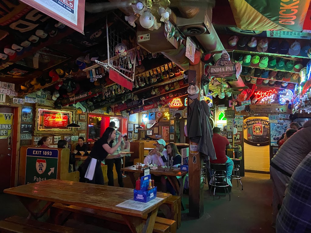 Dub's Tavern - 2509 SW Borland Rd, Tualatin, OR 97062 - Hours ...